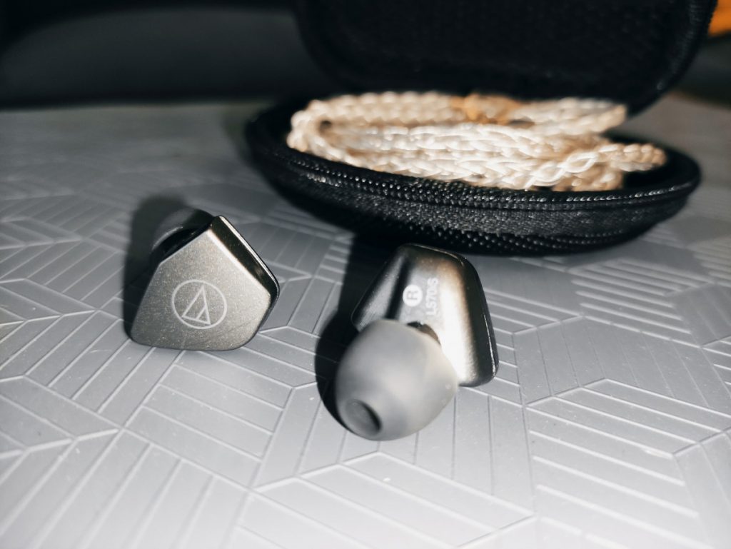 Radius Deep Mount from Radius Japan - Short Review - AudioMonsta