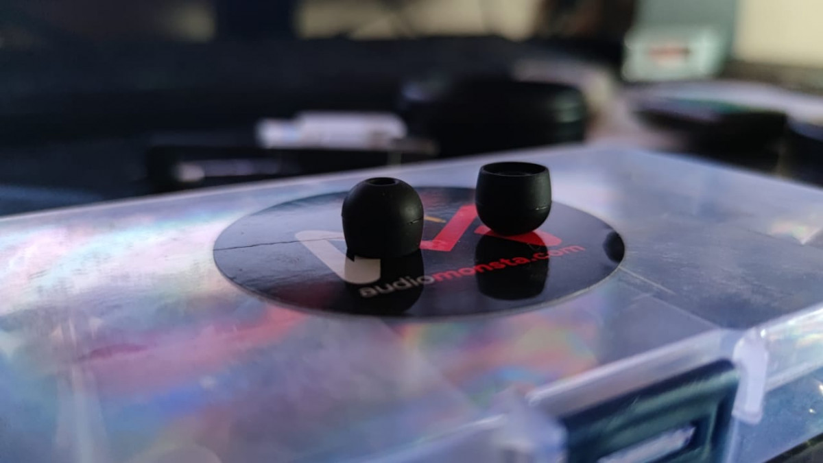 Radius Deep Mount from Radius Japan - Short Review - AudioMonsta