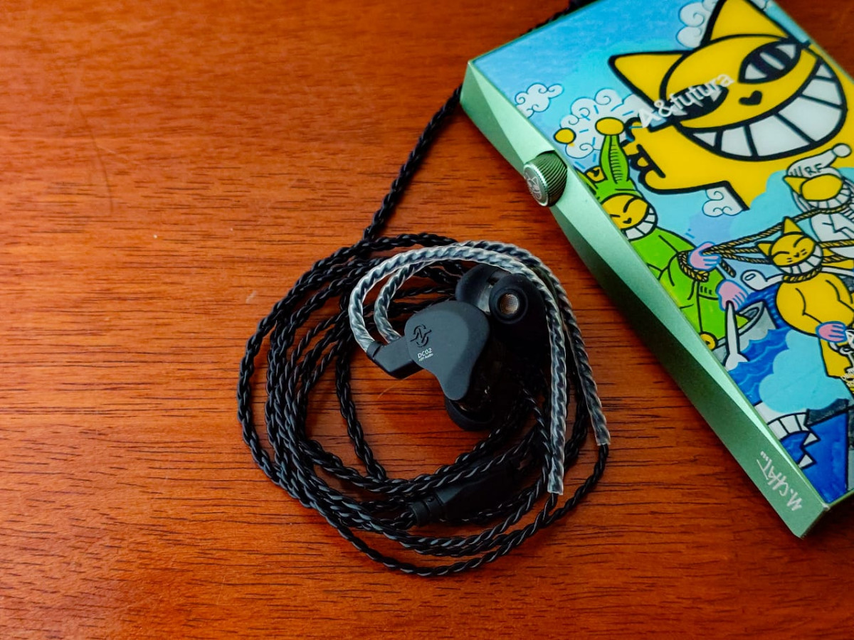 CCZ Solo DC02 – Solo Trip Into Obsolescence? - AudioMonsta